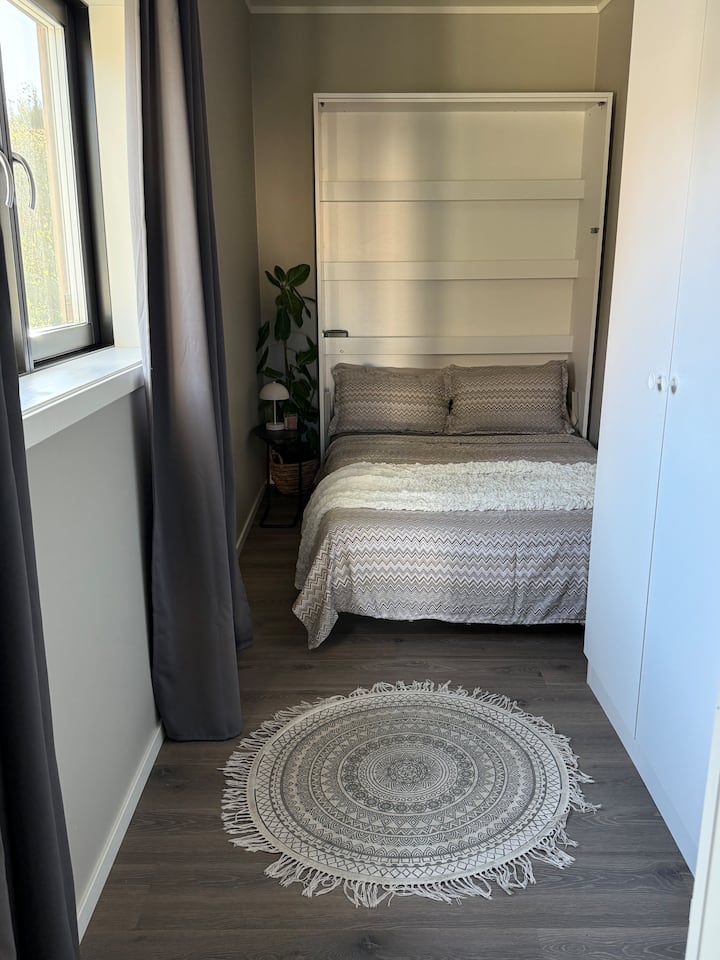 Stilren Leilighet Med Egen Inngang - Levanger