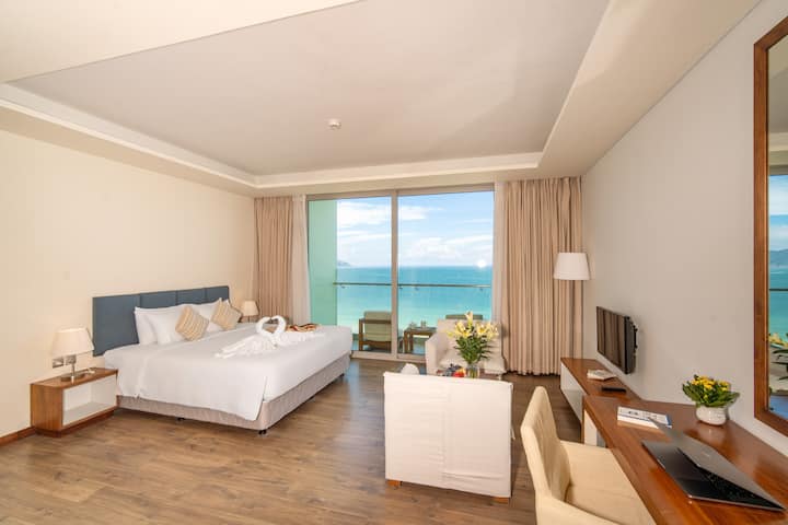 Beach Front Apartment•2pax•infinity Pool Oceanview - Vietnam