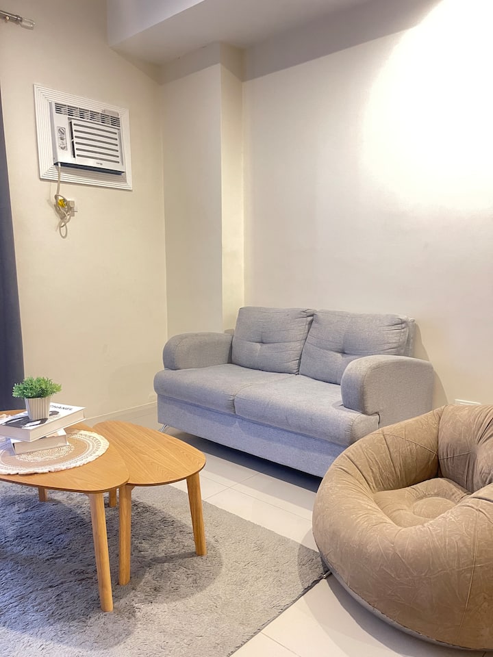 Near Sm Ecoland And Dgt (Spacious 2bedroom Unit) - Davao City