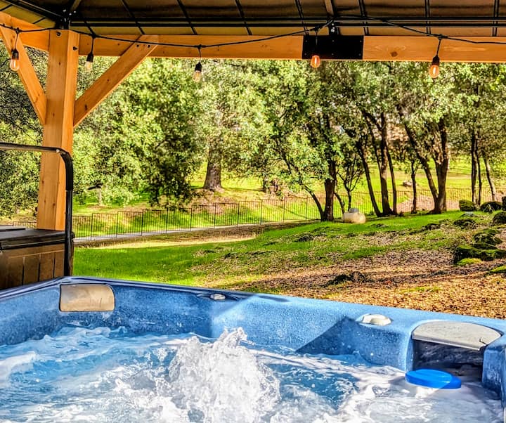 Yosemite Escape | Hot Tub | Game Room | Bbq - Fun! - Oakhurst, CA