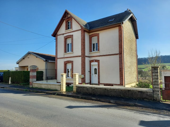 La Locomotive By La Bb12087 - Sedan