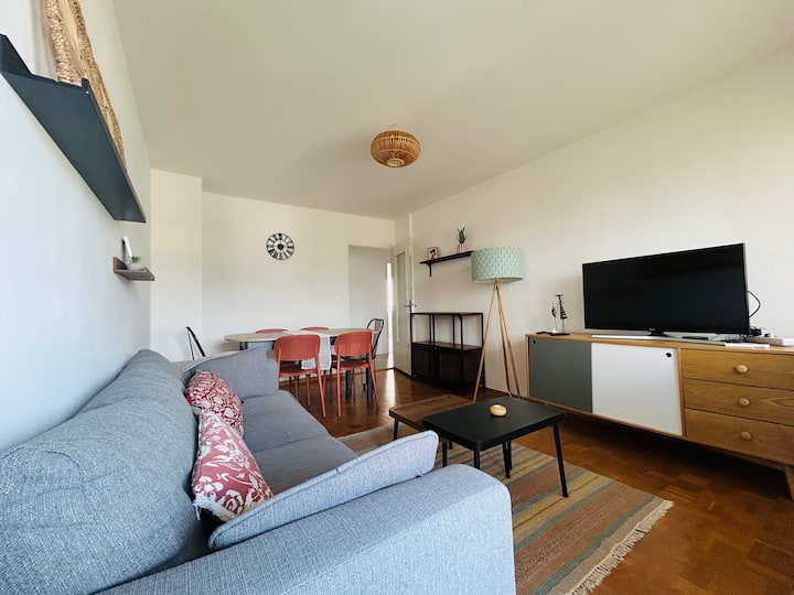 Bel Appartement - Place De Parking - Proche Genève - Annemasse