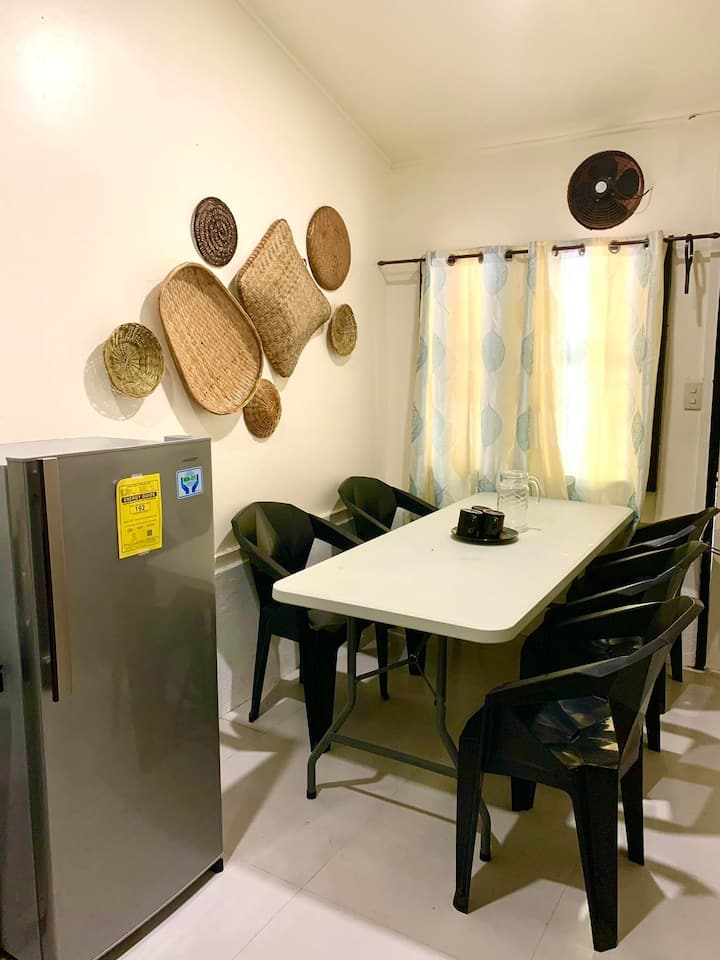 Budget Family Room - El Nido Town Proper - El Nido