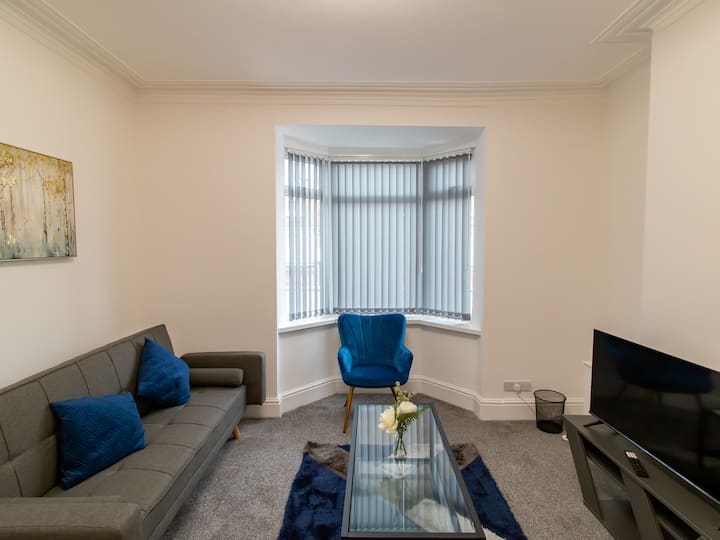 Bright 2br Home • Parking • Sleeps 4 - Bishop Auckland