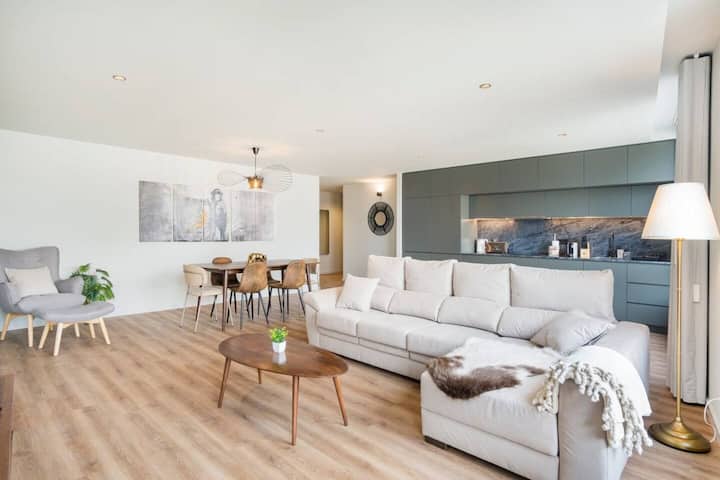 Extra Large 2br Apartment Next To Metro Station - Vila Nova de Gaia