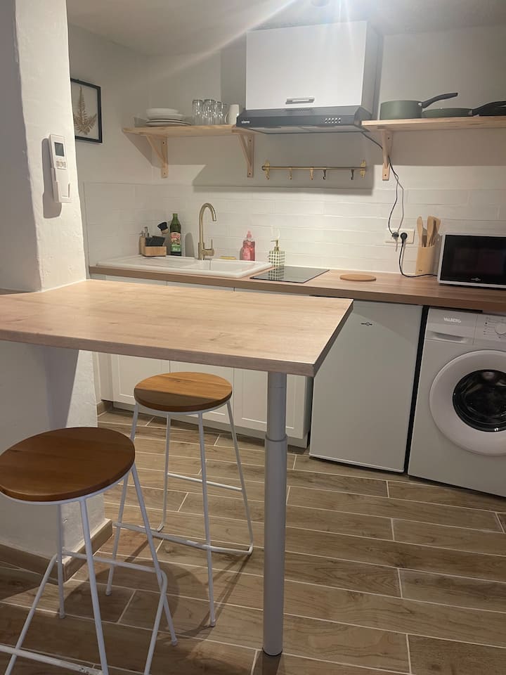 Studio Tout éQuipé - Climatisé- Centre De Pertuis - Pertuis