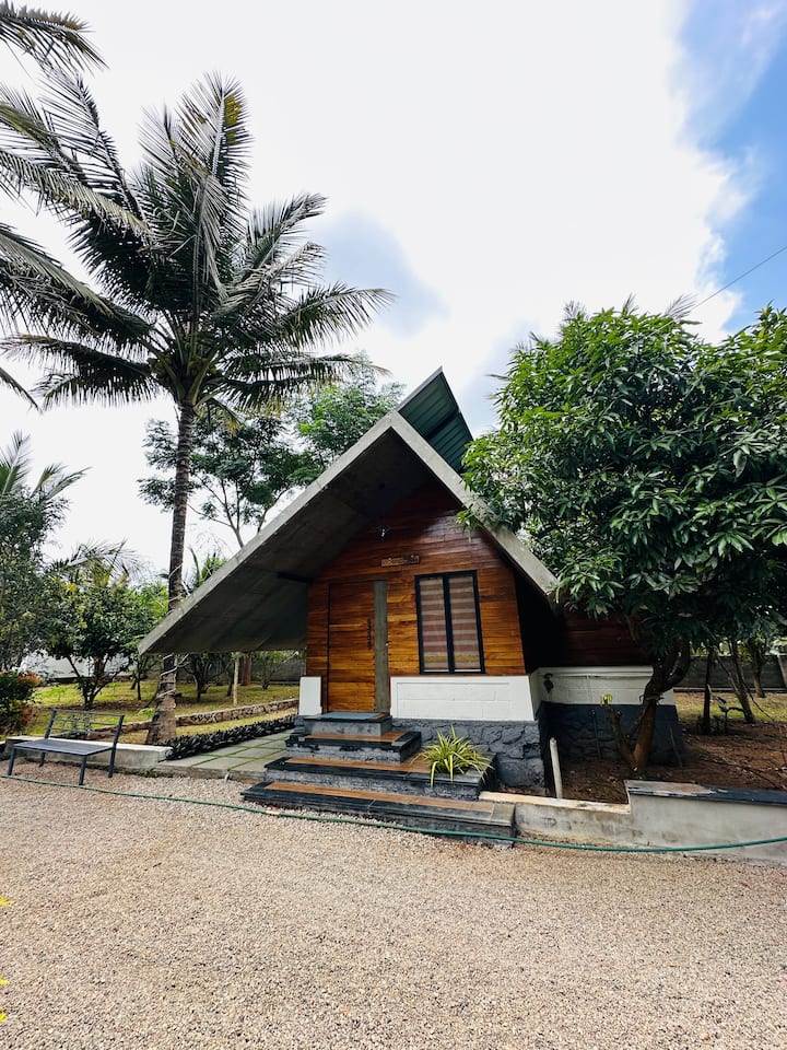 Stay At Ibsons | Cozy Farmhouse In Gundlupet - Gundlupet