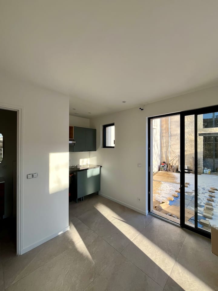 Dépendance Au Calme Avec Chambre à L’étage - Senlis