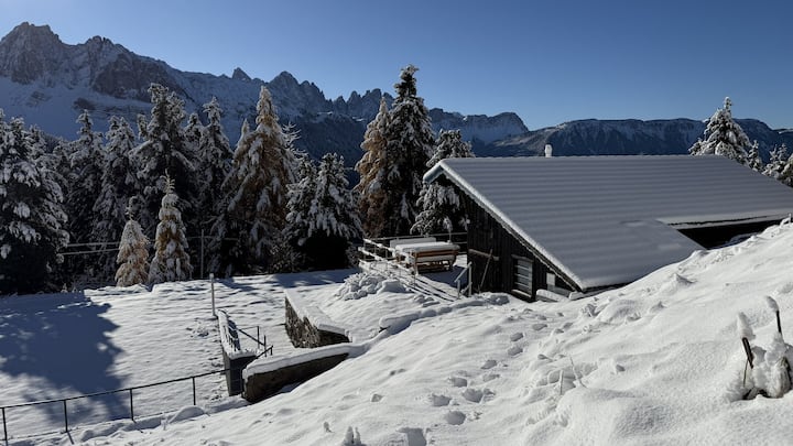 Hütte In Den Dolomiten 1900m. Hike In - Hike Out - Lüsen