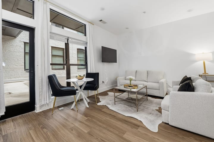 Downtown Loft Walkable Regions Field, Restaurants - Birmingham, AL