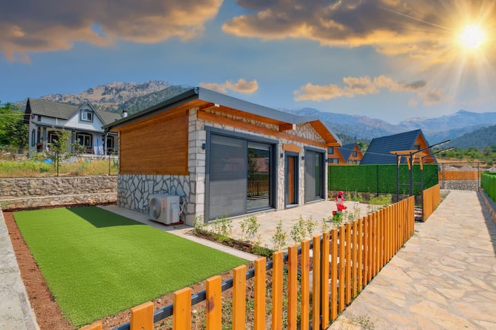 Denizli'ye 1 Saat Uzaklıkta Taş Ev Ve Bungalov - Denizli