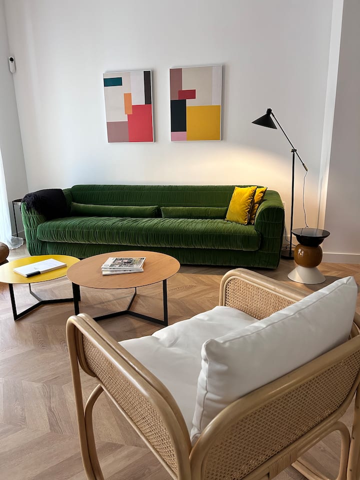 Piso Encantador En El Centro De Alicante - Alicante