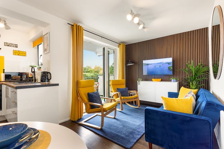 Rigg & Rest - Central Bowness, Balcony & Parking - Windermere