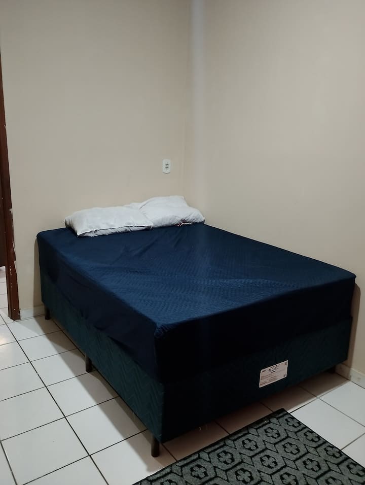 Casa Grande Com 01 Cama Casal E 01 Cama Solteiro. - Serra