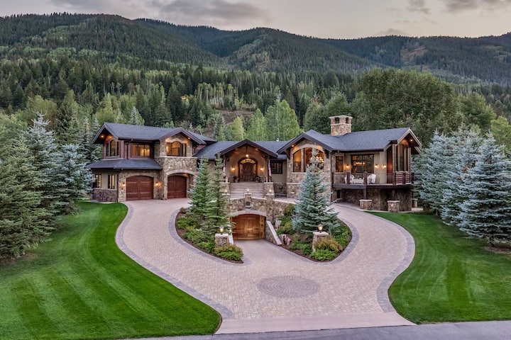 East Vail Luxury Estate
Monthly/seasonal Only - Vail, CO