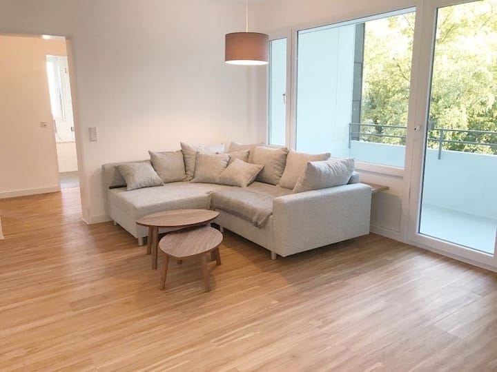 Moderne 5 Zimmer-wohnung Im Grünen - Düsseldorf