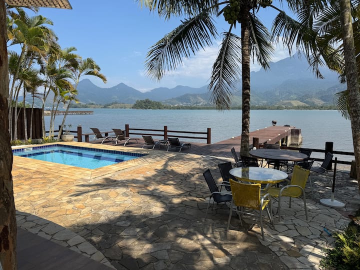 Casa Em Angra 
Com Píer No Mar E Flutuante P Jet - Angra dos Reis