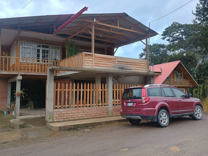 Alojamiento Familiar Rodeado De Naturaleza. - Oxapampa