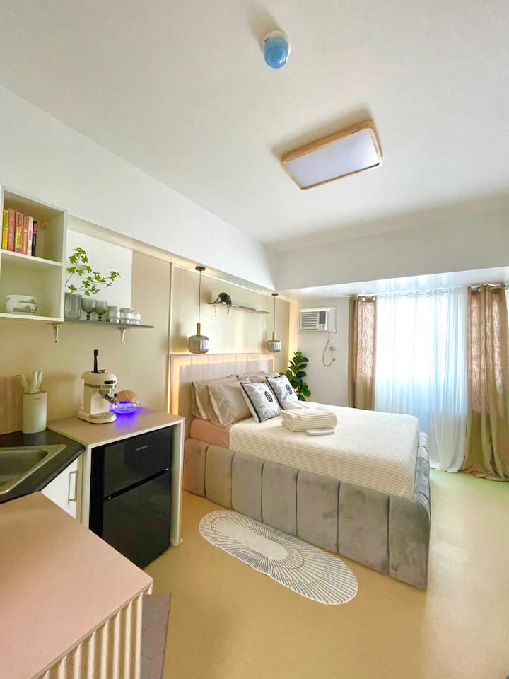 Davao City Center Condo With A View: Avida Tower - Davao City