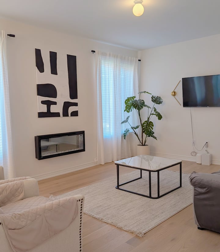 New Modern Home | Quite Pickering Retreat - Ajax
