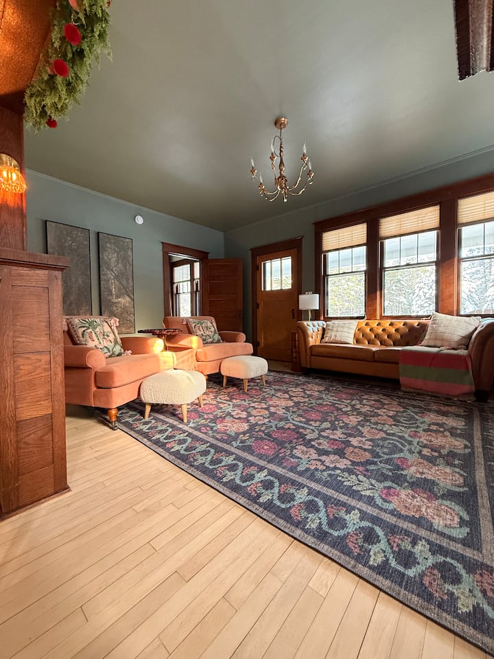 Seeley Manor | 5br Near Birkie & Camba Trails - Hayward, WI