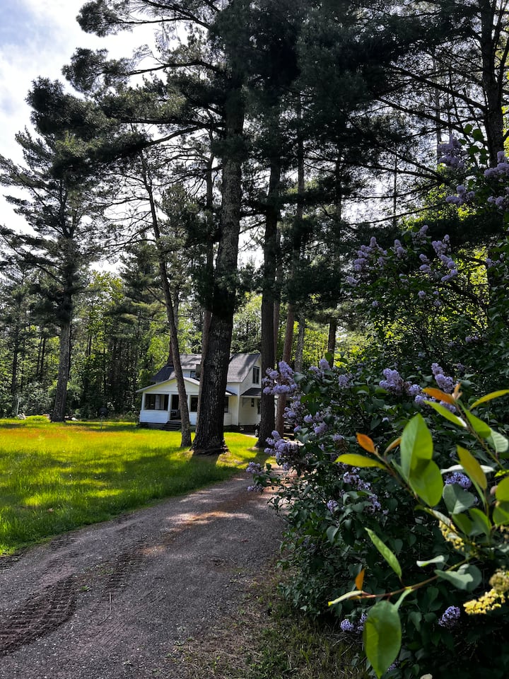 Seeley Manor | Private 5br Near Trails & Dining - Hayward, WI