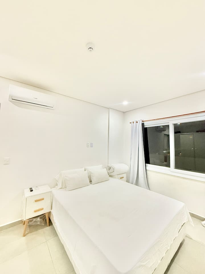 Dpto. Asunción, Santa Teresa, Paseo La Galería - Asunción