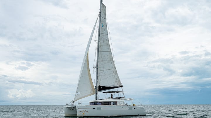 Stay Together, Stay Afloat 46' Sailcat In Key West - Key West, FL