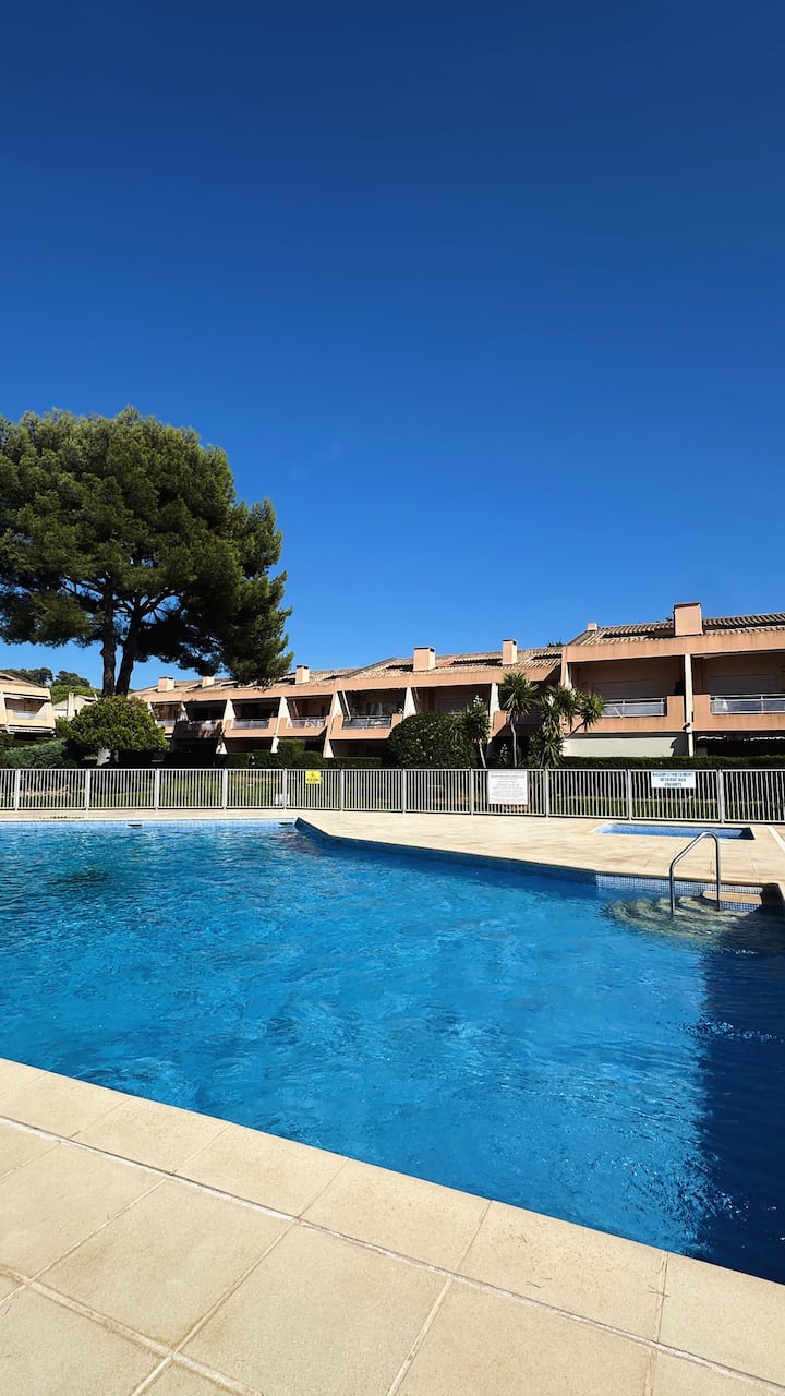 Appart Cosy : 200m Plage, Piscine & Parking - Le Pradet