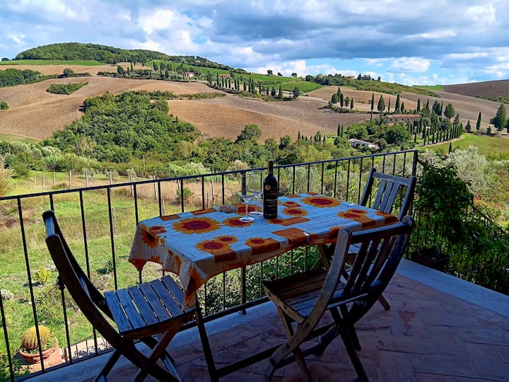 Giotto-terrace Apartment With Views Of Val D'orcia - Pienza