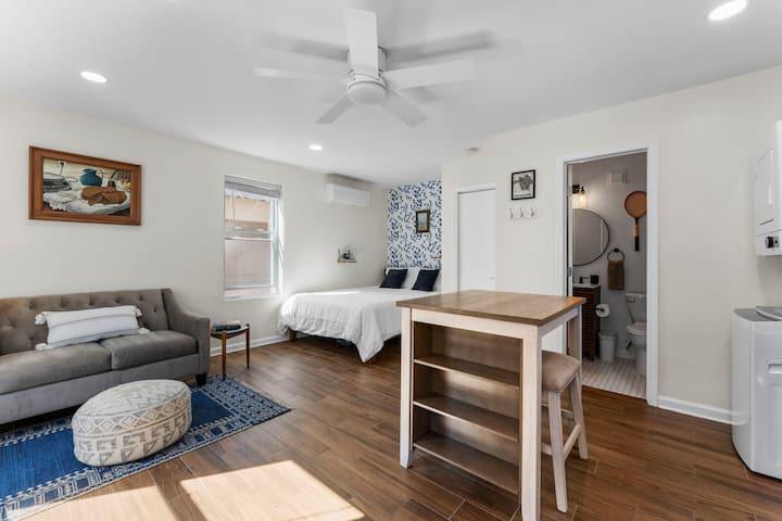 Guesthouse In Ginter Park Terrace - Richmond, VA