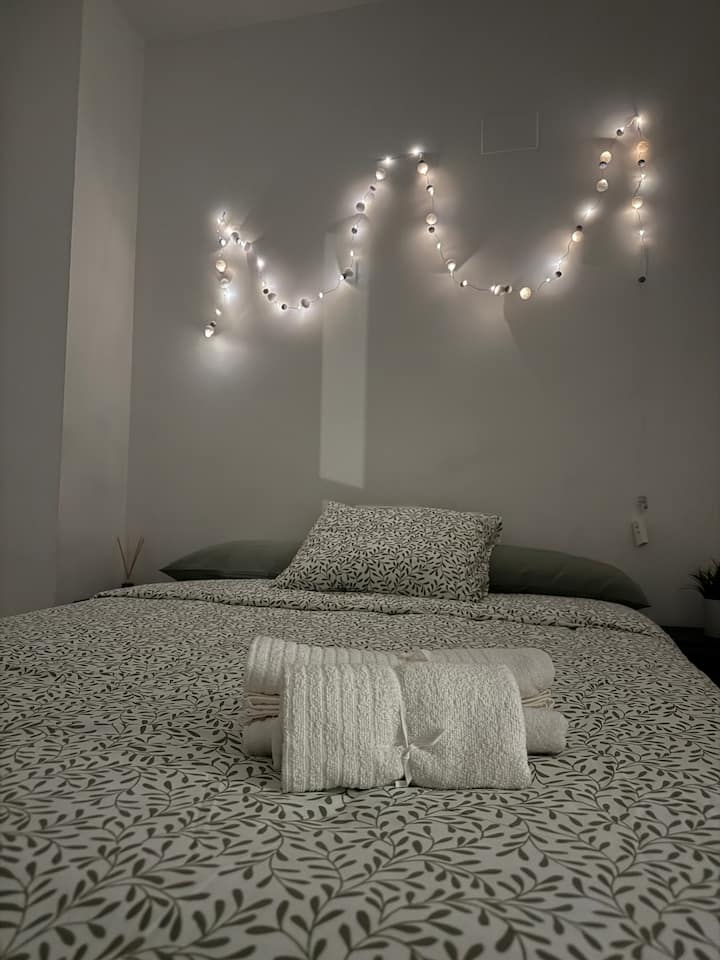 Cómoda Y Acogedora, Habitación Privada - Torrejón de Ardoz