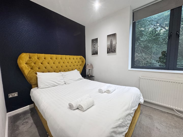 #1 Beautiful Apartment @Cmk Walkable To Station - Milton Keynes