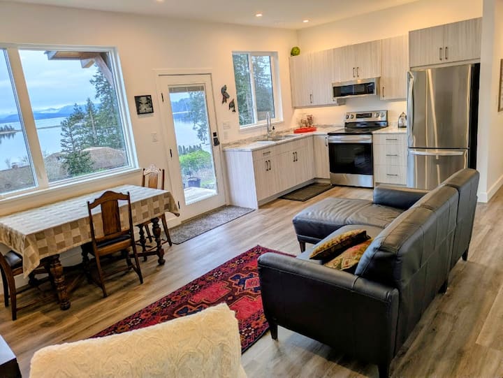 Quadra Island - Ocean Vista Private Suite - Campbell River