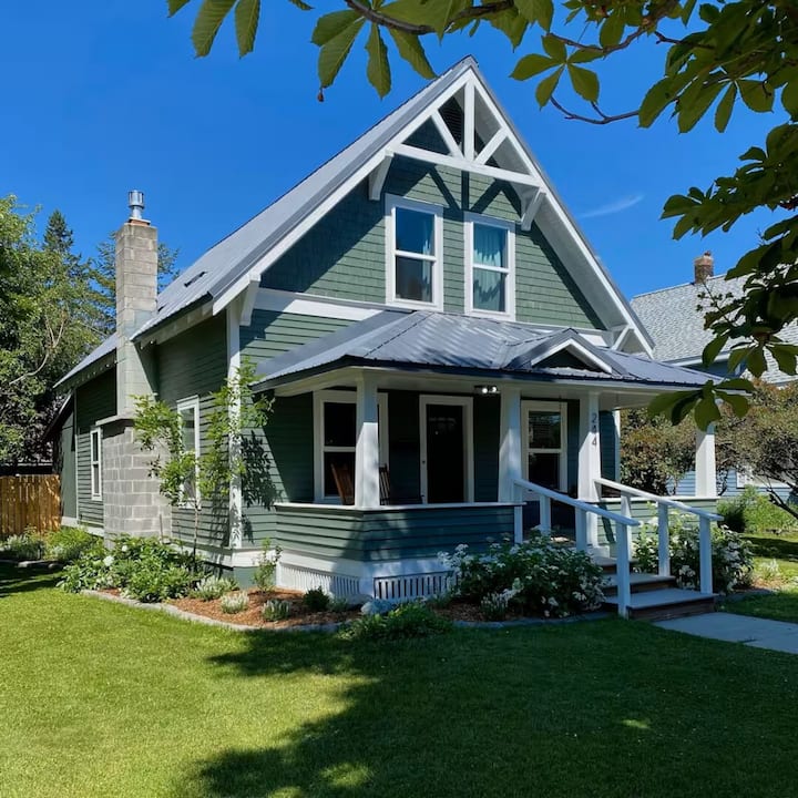 Cozy & Character-filled Vacation Home - Whitefish, MT