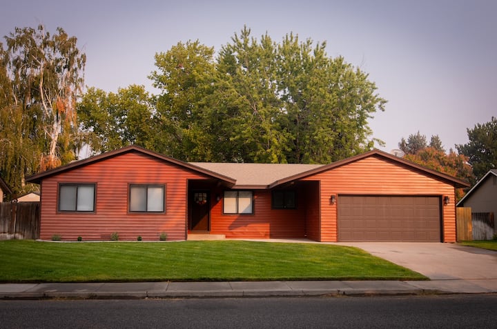 Beautiful Oasis In The Heart Of The Tri-cities - Kennewick, WA