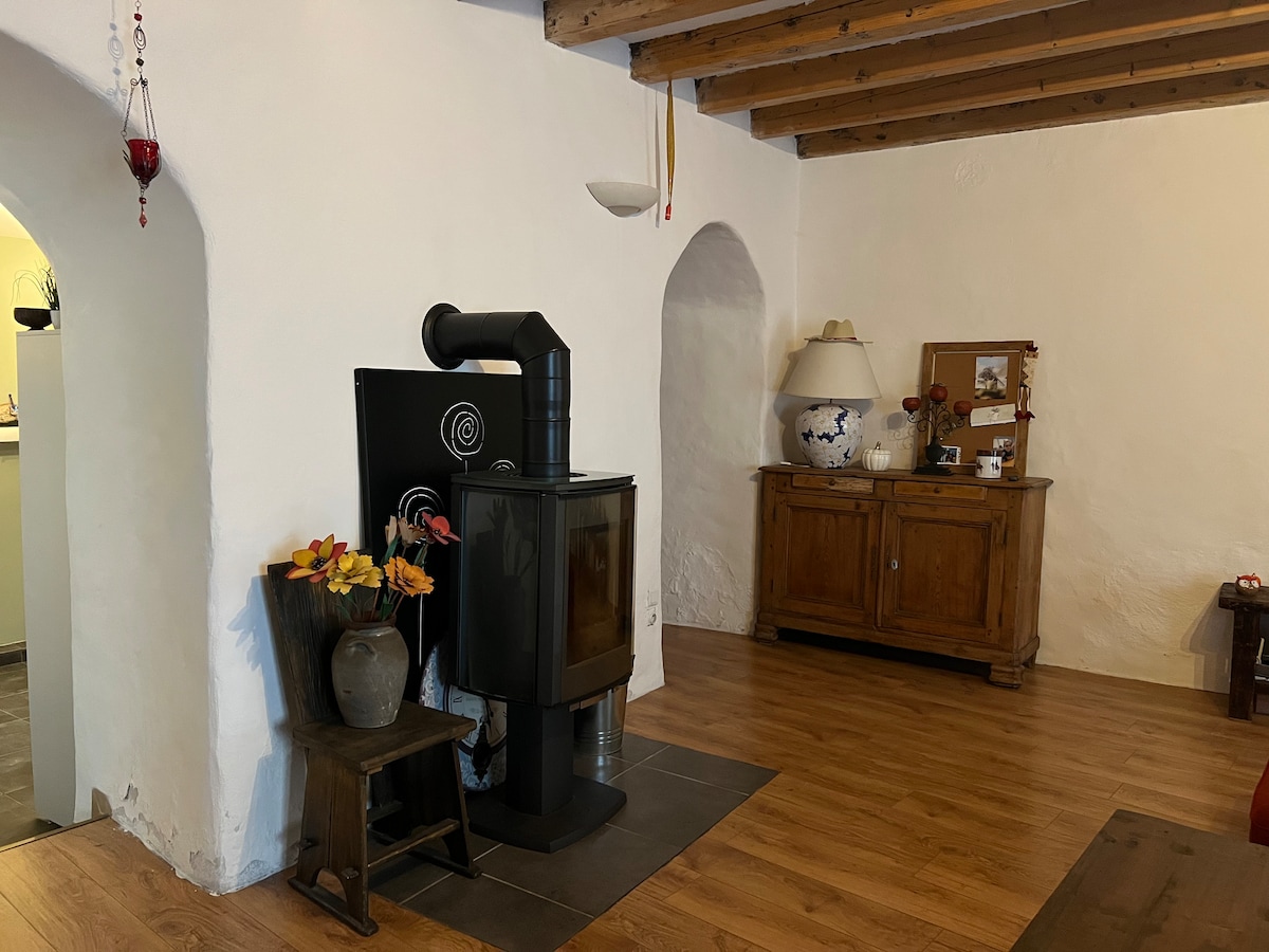 Le cocon de mamie Thérèse - cité médiévale - Appartements à louer à ...