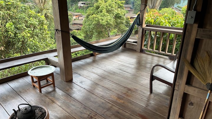 Cozy Mountain Wooden Home With Fireplace - Chiang Mai