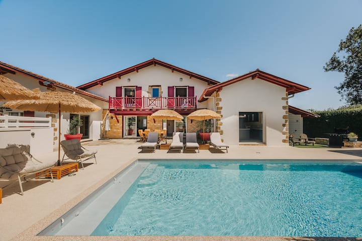 Villa Basque, 5 Mins à Pied Plage De Uhabia - Bidart