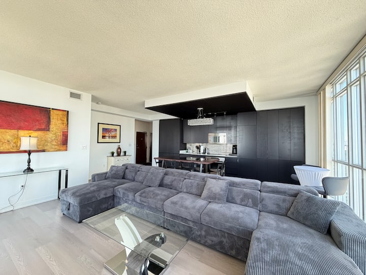 Dreamspace 3-bedroom W/1 Parking - Toronto