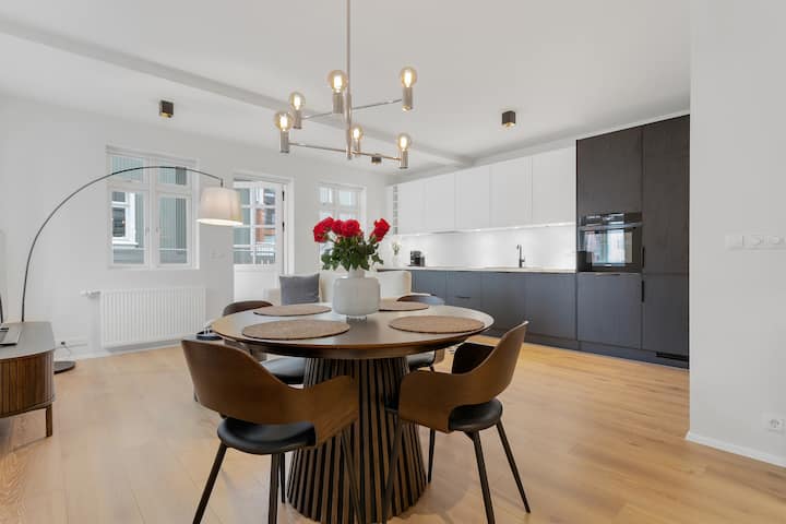 Charming Downtown Apartment (With Parking) - Reykjavík