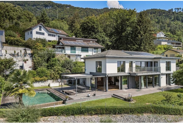 3 Bed Swiss Home Lake Views, Swimming Pool & Sauna - Montreux