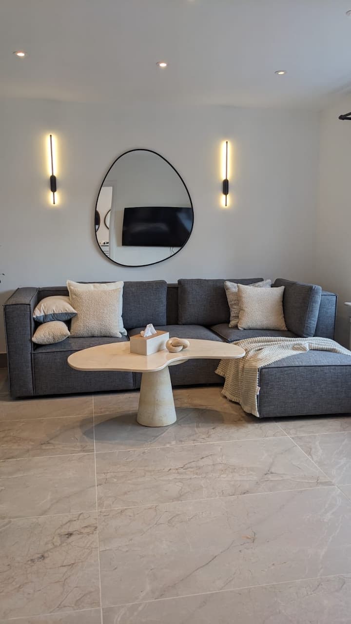 2 Bedroom House In Ealing 4 Mins From Station. - Brentford