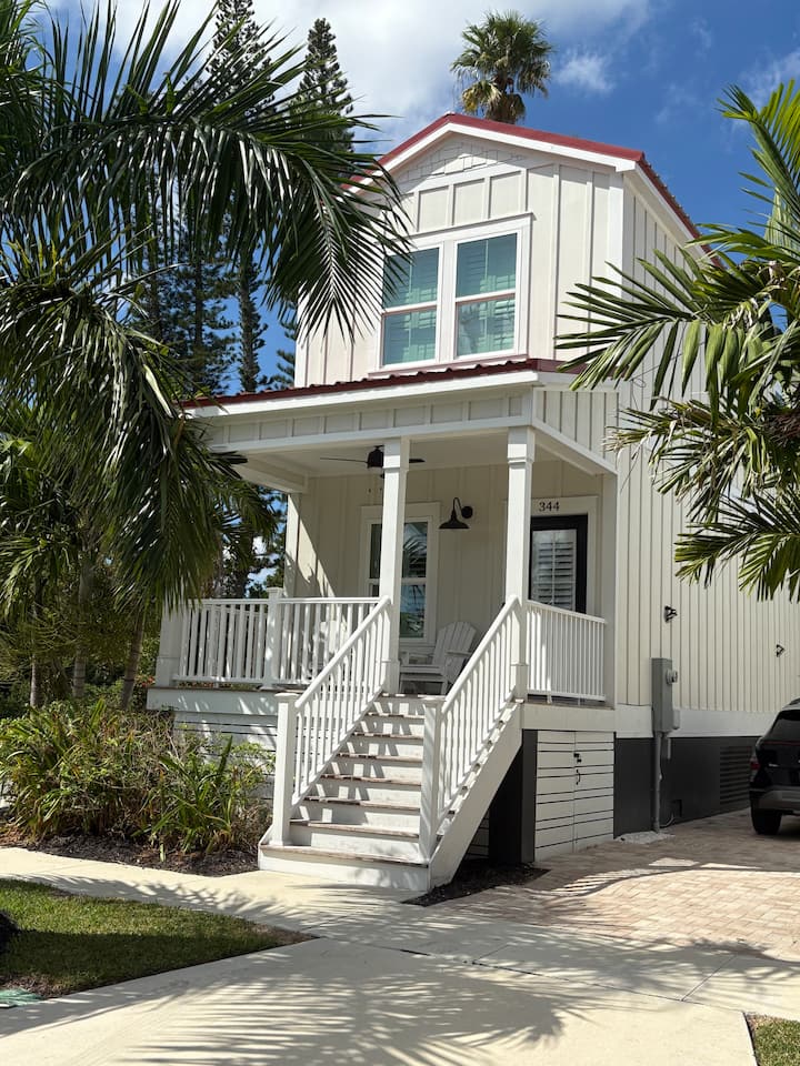 Vacation Cottage Riverwalk/downtown 2 Bd/2.5 Bath - Bradenton, FL