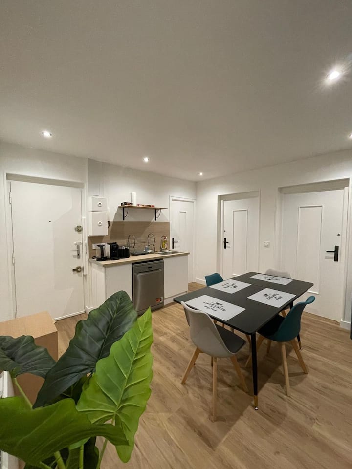 Parc 2. Annemasse Centre / Tramway > Geneve - Archamps