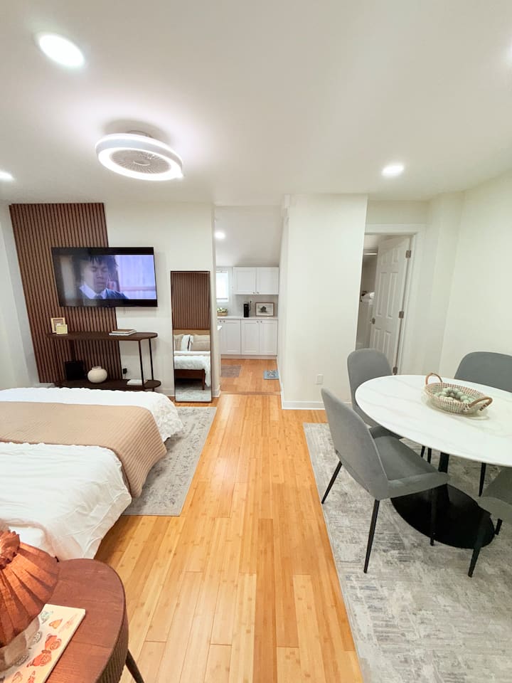 Hofstra Studio A- Reaza Stays - Westbury, NY