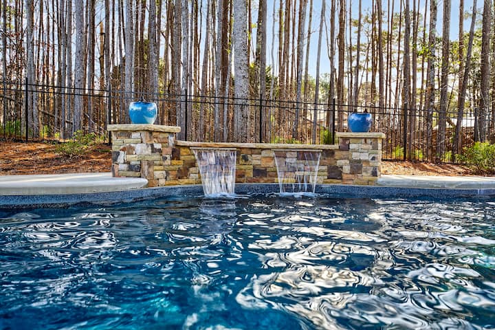 Resort-style Poolside Oasis | 10 Min To Trilith - Atlanta Motor Speedway