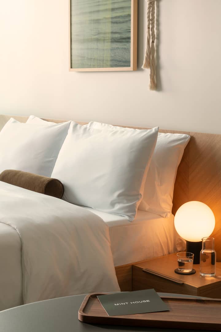 Mint House By Kasa | Premium Studio In Tampa - Tampa, FL