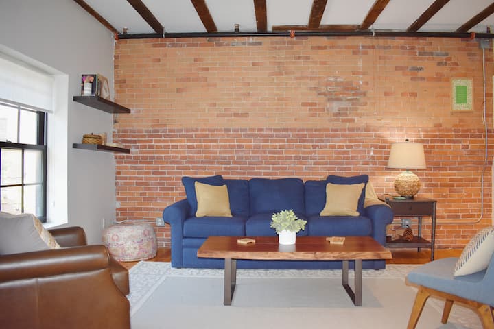 Old Port Gem- 2 Br Loft On Fore Street - Portland, ME