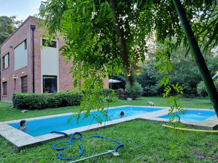 Casa Amplia Con Piscina Y Parque - Mar del Plata